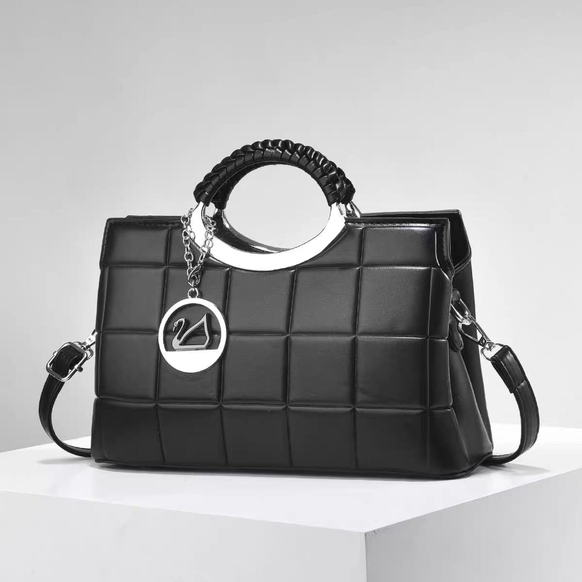 Premium Handbags Collection - Elegant & Stylish of Ladies Handbags ...